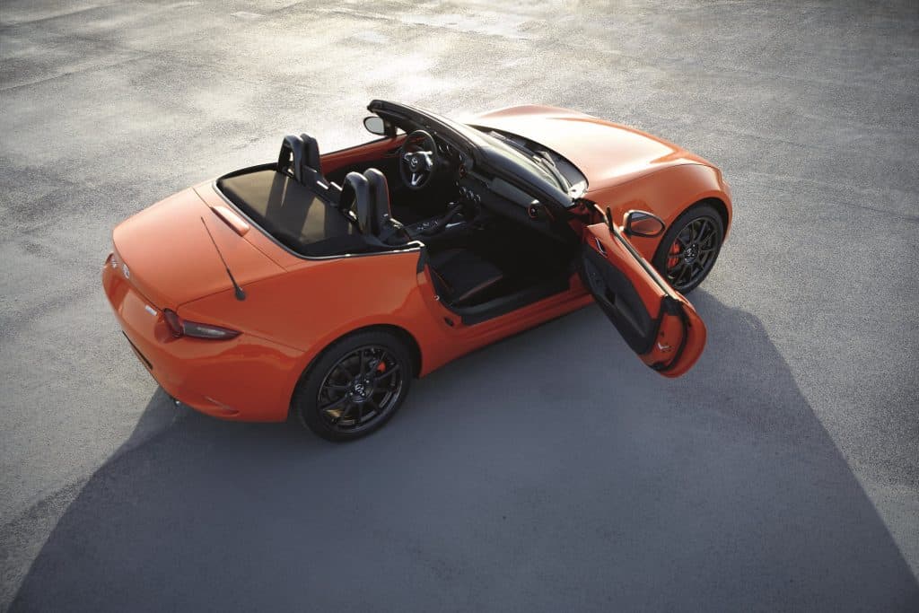 Mazda bringt limitiertes Sondermodell MX-5 30th Anniversary in Racing ...