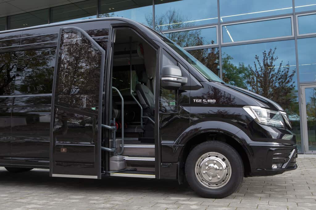 MAN TGE jetzt auch als Mini-Reisebus | Der-Autotester.de