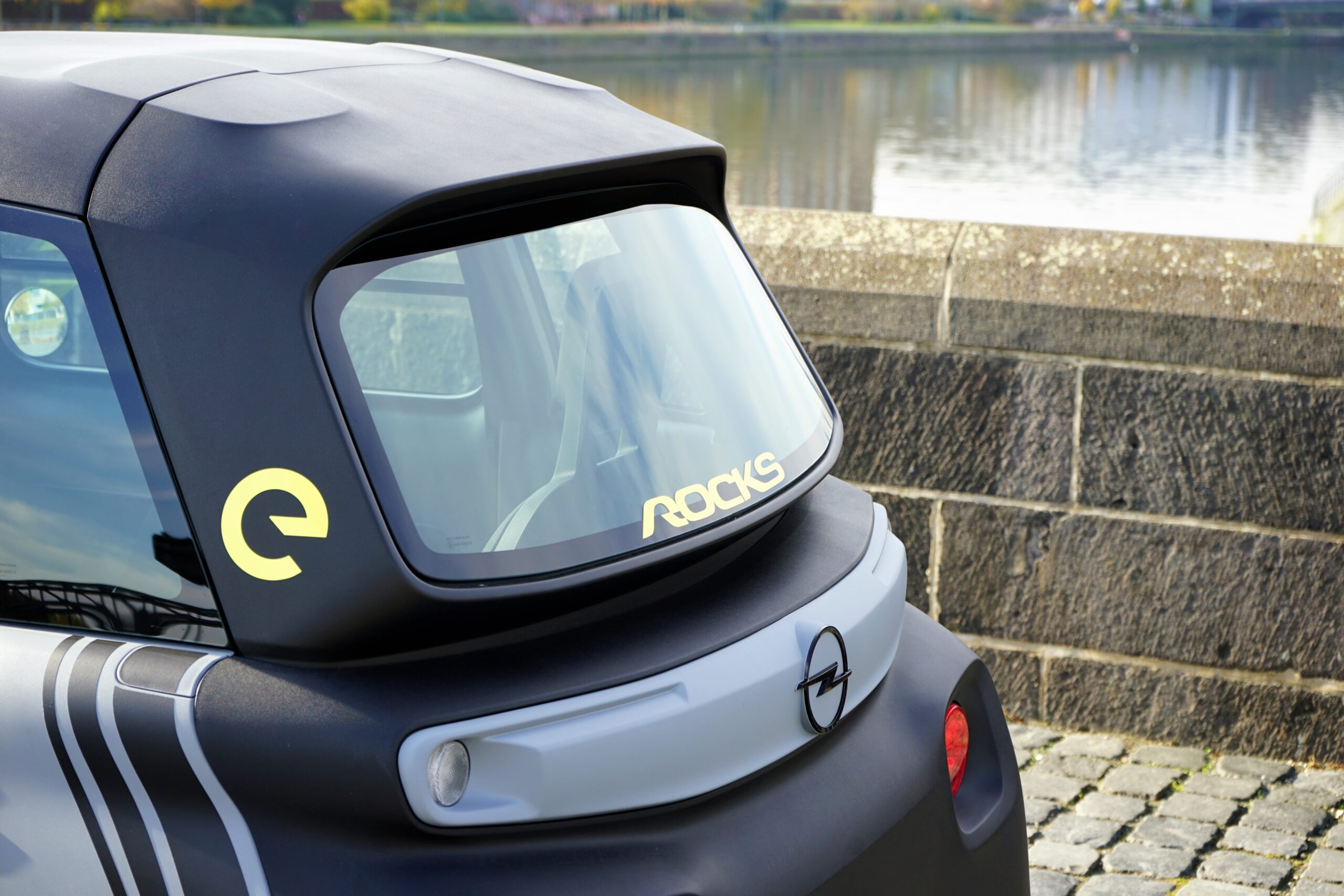 Opel Rocks-e - Die Alternative zum Auto?